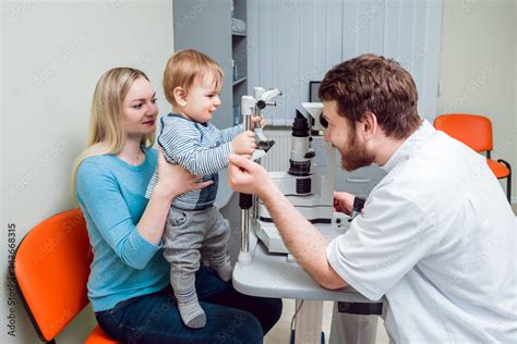 Slit Lamp Examination Biomicroscopy Of The Anterior Eye Segment Basic