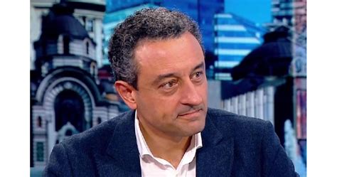 Даниел Лорер Наблюдаваме една игра между ГЕРБ и президента