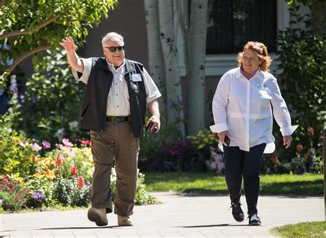 Warren Buffetts Son Howard Buffett On His Life As The Potential Next