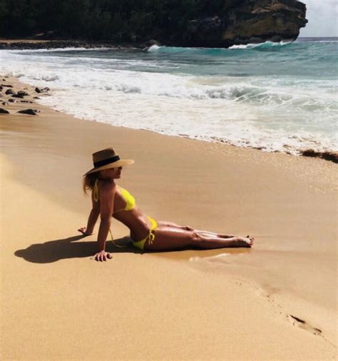 Revisiting Britney Getting Salt Water In Her Wombat Hole Of The Day