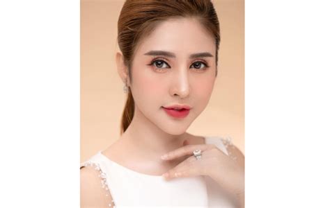 N Tiktoker Xinh P Ng C Tr Ng Th Nh C Ng Trong L Nh V C L M P B O Ph N