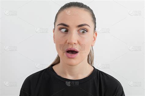 成年的 女人 背景分离 肖像 欢乐 奇异的 影棚拍摄 仅女人 仅一个女人 演员