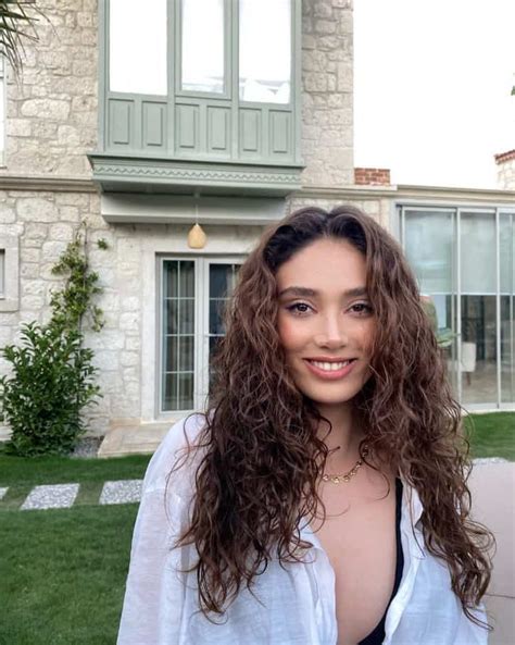 Safir Oyuncuları Yeni Gelenler Dahil Oyuncu Kadrosu Dizi Seti