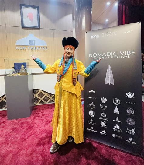 Солонгон Ааштын Увидас 🌅🌅🌅Сайхан өглөөний мэндээ 🌅🌅🌅 ️🇲🇳🇰🇷Энэ 2 р сарч ёстой явдал суудал ажил