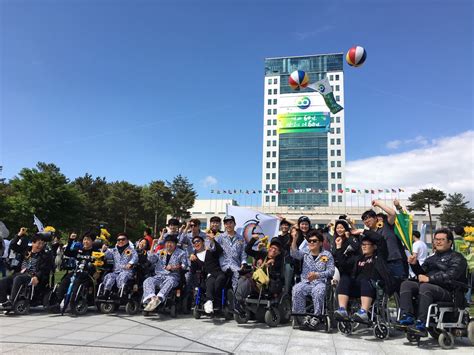 대구대학교 물리교육과 서울대학교 교육종합연구원은 이라는 주제로 국제심포지엄을 개최합니다 미래 인재 양성을 위한 새로운 교육환경과 관련한 국내외 교육·연구 현황을