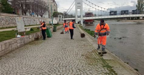 Генерално чистење на кејот на реката Вардар Skopjeinfo Mk