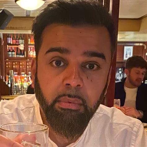 Oz Arshad Ozarshad • Threads Say More Oz Arshad Ozarshad • Threads Say More