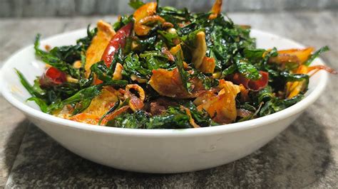 මේ විදිහට කතුරුමුරුංගා කොළ බැදුමක් හදලා තියෙනවාද 😋 Kathurumurunga Mr Adreamkitchen Youtube