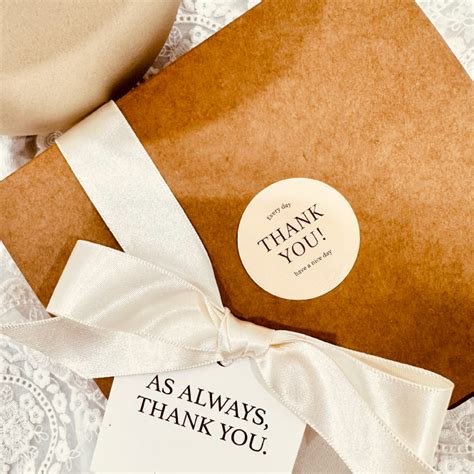 디자인율 프로필 상단 링크 카카오채널 디자인율 로고 명함 스티커 회사소개서