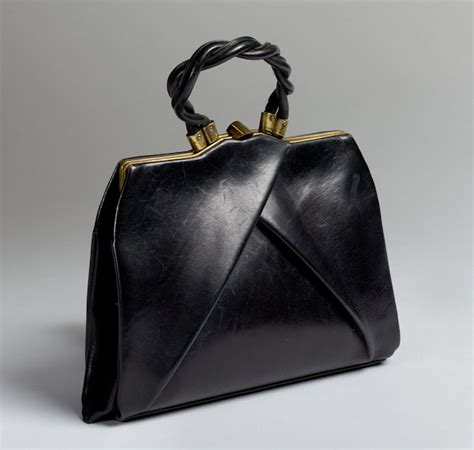 Navy Leather Handbag 1935 Lc1988 12 For Mor Einformation… Flickr
