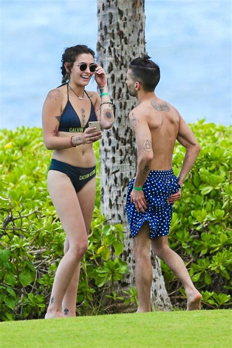 Paris Jackson In Bikini Hawaii 12262017 • Celebmafia