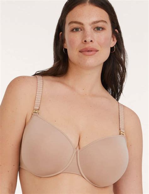 E Cup Breasts Perfect E Cup Boobs Example Comparisons And Best E Cup Bras