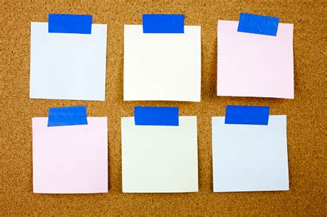 노란색 스티커 메모 작성 캡션 비문 코르크 보드 6 빈 다채로운 스티커 메모와 함께 0명에 대한 스톡 사진 및 기타 이미지 0명 개념 녹색 Istock