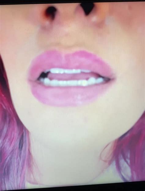 Camgirl Uvula Close Up