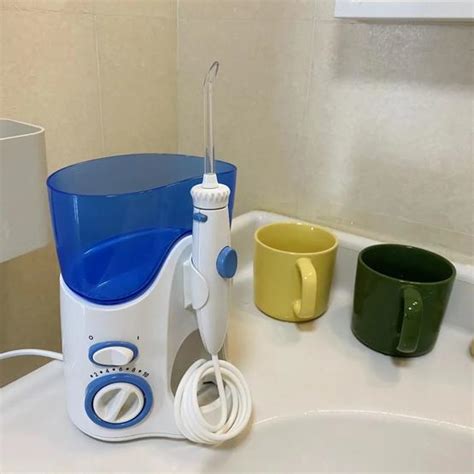 这么用冲牙器，细菌、霉菌都要谢谢你 果壳 科技有意思
