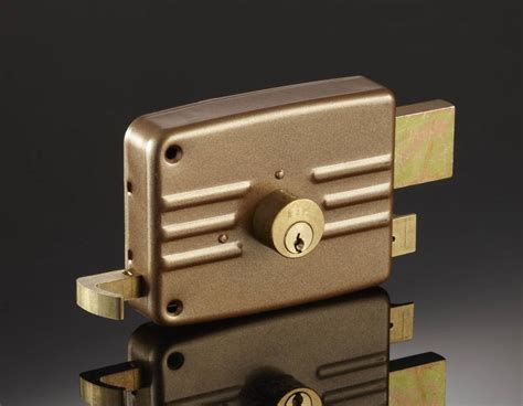 كالون باب حديد كهربائي Iseo