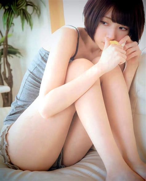 乃木坂46 橋本奈々未22美し過ぎる裏ももをお尻ギリギリまで見せつける！ アイドルが大好きgirls Photo