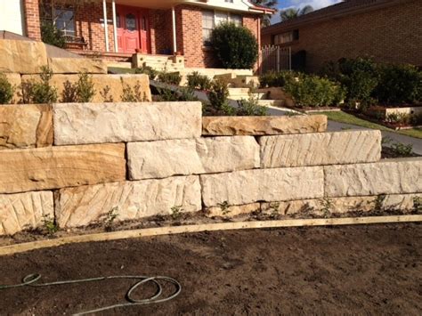 Sandstone Log And Bessa Block Retaining Walls Project Integrityb Landscaping