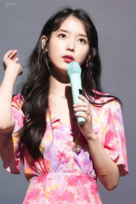 Pin By Sunkp R On Iu 2018 2019 Korean Artist Beauty Shots Korean Idol