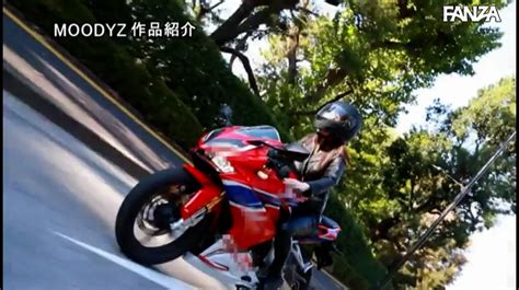 バイクと男に跨ることが大好き！ただsexが好きで好奇心で応募してきた 超スケベな馬乗りライダー Sexの逸材avデビュー！！ 麻宮わかな