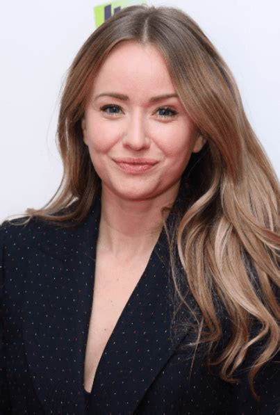 Sammy Winward Biography In 2025