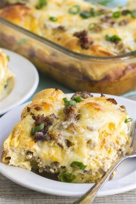 Cheesy Sausage Crescent Roll Breakfast Casserole 7 • Bread Booze Bacon