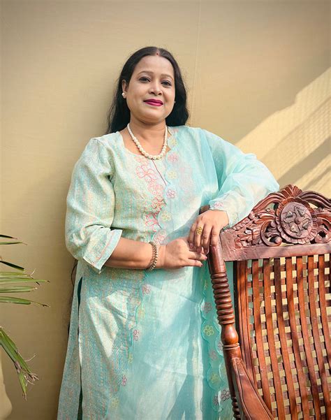 Vyoma Three Piece Straight Cut Kurti Set Mia By Lynette Vincent