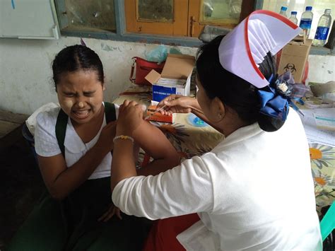 ရခိုင်ပြည်နယ် စစ်တွေမြို့၌ သားအိမ်ခေါင်းကင်ဆာရောဂါ ကာကွယ်ဆေး Hpv