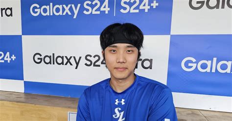 까맣게 탄 얼굴→복귀포 21세 유격수가 다시 뛴다 사령탑과의 약속 지켰다 인터뷰