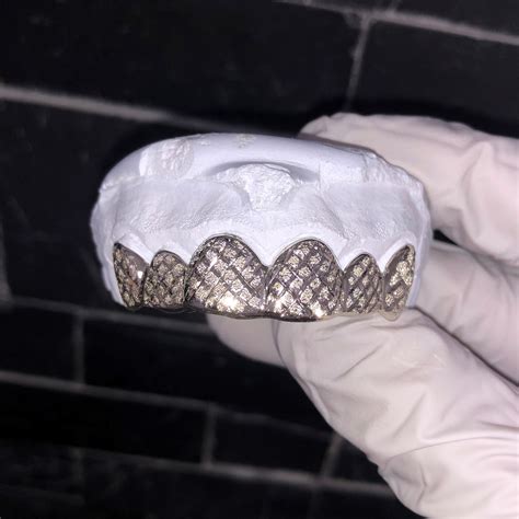 6 Diamond Cut With Dust Finish Gold Grillz Tjandco