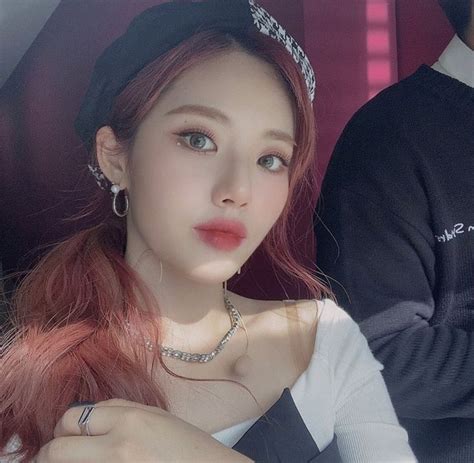 ปักพินโดย 사모연 ใน Girls • การถ่ายภาพ