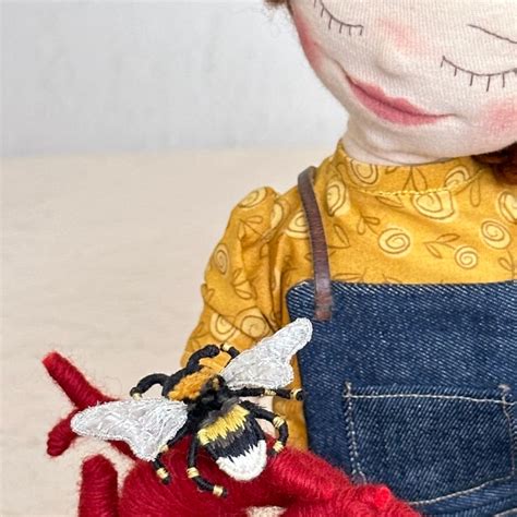 Boneca Grande 65cm Grandita Deixa Ser Desperta Dentro De Um Abraço