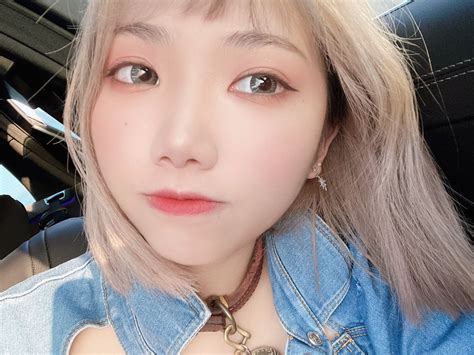 台湾人妻露娜（lunana）大尺度户外调教合集 57128