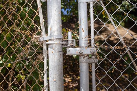 How To Install A Chain Link Fence In Your Yard