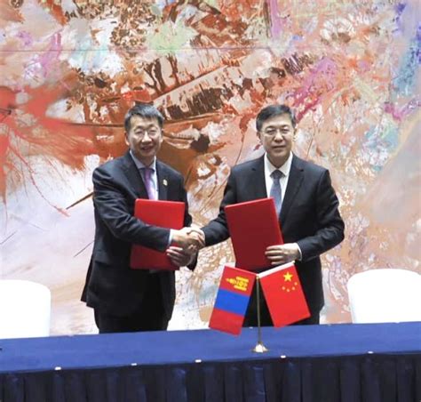 БНХАУ ын Шинжлэх ухаан технологийн сайд Юен Хэжүнтэй уулзан хамтран ажиллах санамж бичиг т