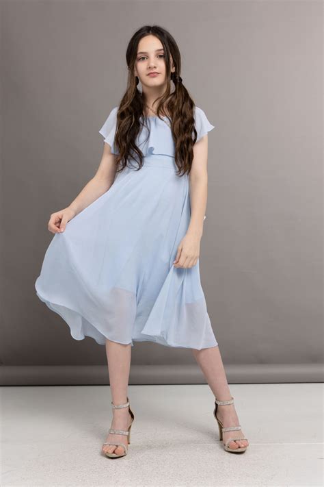 Allison J New View Modeling