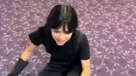 ویدیو پشت صحنه سریال ونزدی آدامز نماشا