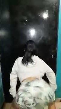 Twerking Emny Rodriguez La Chica Del Momento Youtube