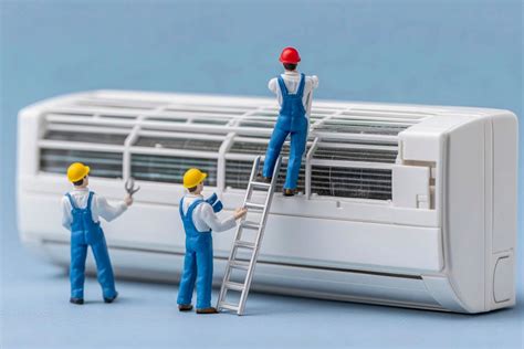 대한민국 소형 에어컨 고민 중이라면 창문형 Vs 벽걸이 선택 가이드🔍 갑자기 비 오고 또 갑자기 더워지고… 요즘 날씨 너무 변덕스럽죠 ☔️☀️ 그렇다고 에어컨을