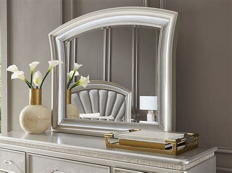 Starlet Lane 5 Pc Silver Gray Queen Bedroom Set With 3 Pc Queen Bed