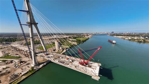 Howe Bridge Reaches Midway Point