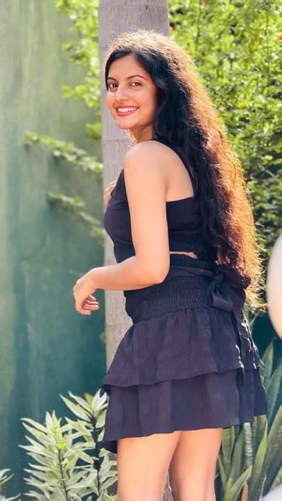 අවුරුදු කුමාරියක් වෙන්න පංච කල්‍යාණියම ඕනෙ නෑ දැන් ලස්සන හිනාවත් ඇති 🥰🧚