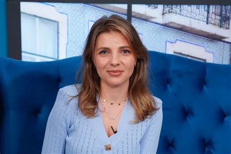 Tesla Former înlocuiește Contracțiile Kegel Recomandate Femeilor După