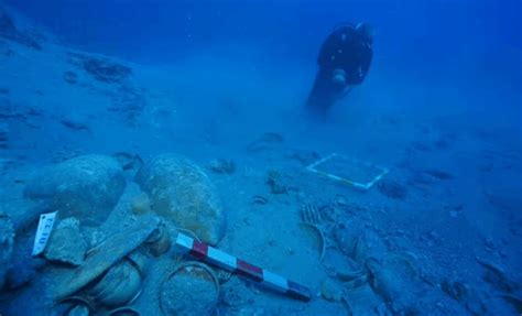 2 000 Year Old Shipwreck Found In Turkey With Perfectly Preserved Treasure