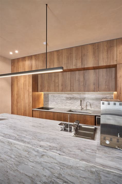 Elba White Hanstone Quartz