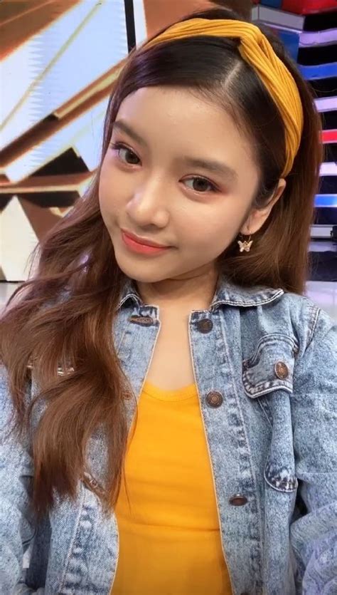 Cucu Perempuan Montok Nenek Kost Cerita Sex