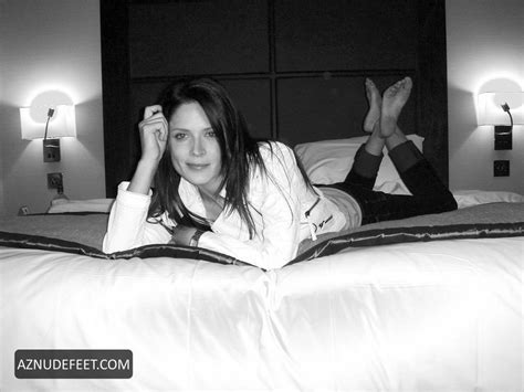 Kylie Watson Feet Aznudefeet