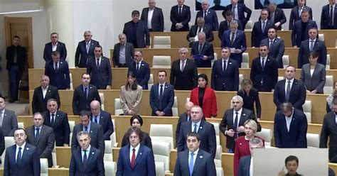 ერთპარტიულმა პარლამენტმა დეპუტატების უფლებამოსილება ცნო ტაბულა