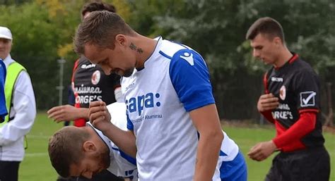 A Murit Fotbalistul Lucian Todea La Doar 36 De Ani Al Doilea Jucător