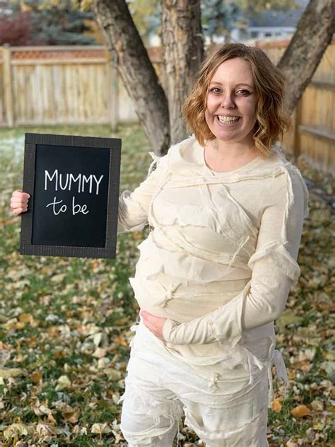 13 Diy Mummy Costume Ideas To Be A Spooky Mummy Julie Ann Art